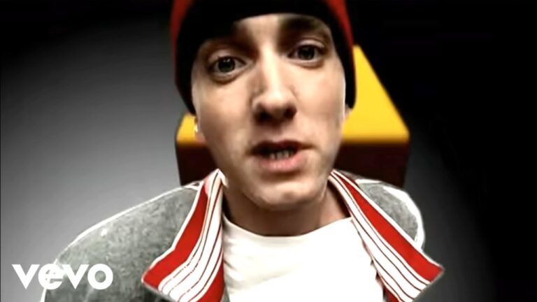New Photos Of Eminem's Ex Kim ... Looks Like She's Doing REAL BAD!!