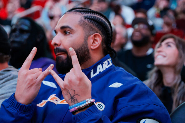 Meet The 260lb Married Columbian Model Who Dated Drake!
