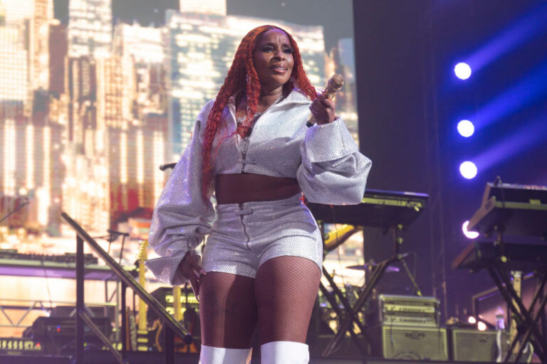 Mary J Blige Releases Her Signature $1300 BOOT ... Is It Worth It?