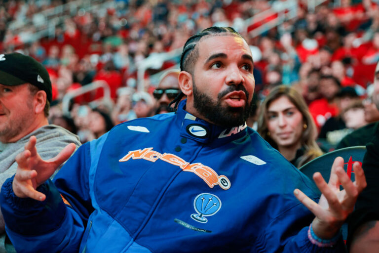 Universal Music Reportedly Offering Drake $250M To Settle Lawsuit!