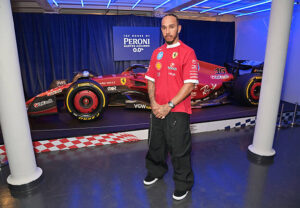 Jennifer Lopez Back To Black: Dating F1 Driver Lewis Hamilton