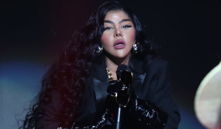 Lil Kim Unveils NEW NOSE At Alicia Baumgardner Fight!